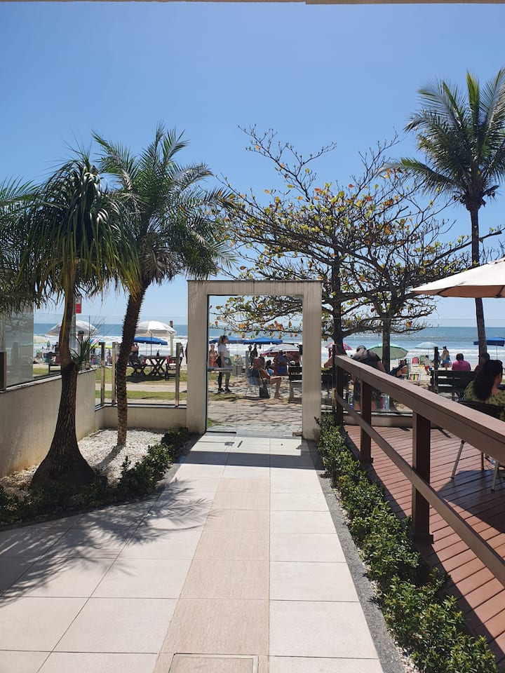 Reformado, Pé Na Areia, Excelente Localização - Itapema