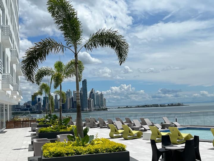 Lovely Ocean View 1 Bedroom Condo With Pool - Panama City