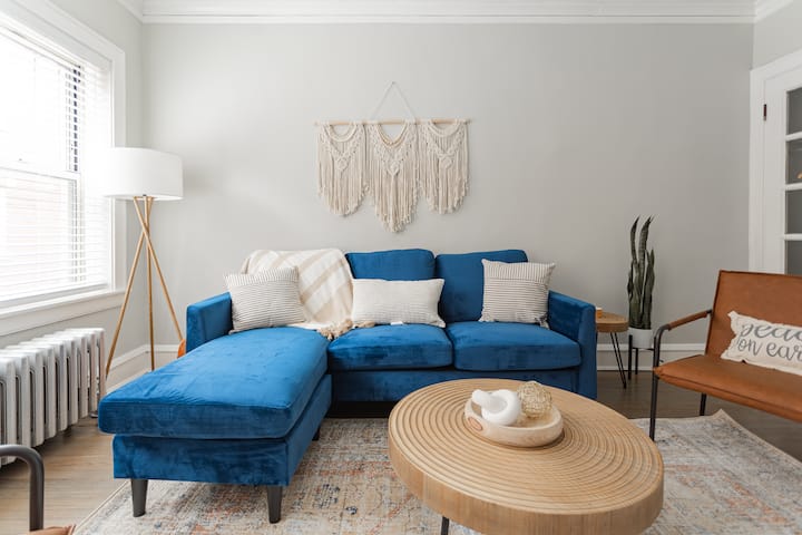 Chic|comfy|renovated1bd1ba Perfect For Couples - Brickyard Mall - Chicago