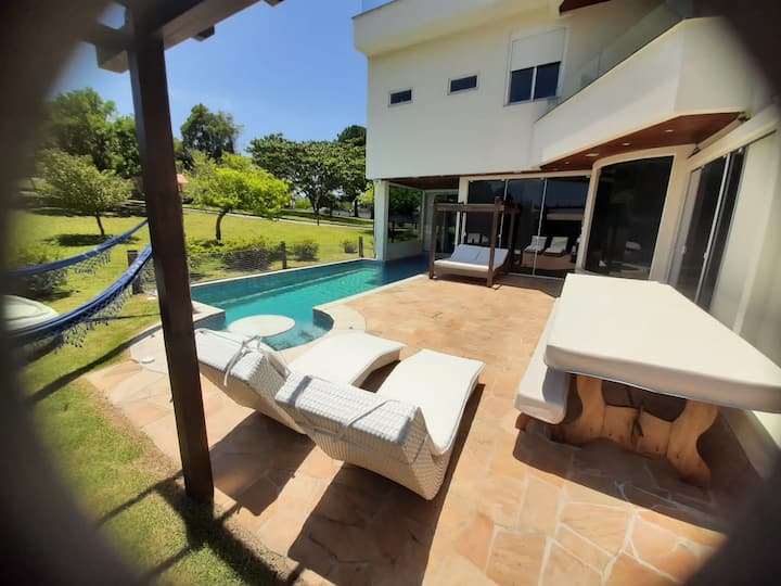 Luxury Home No Campeche, Piscina Aquecida E Spa - Florianópolis