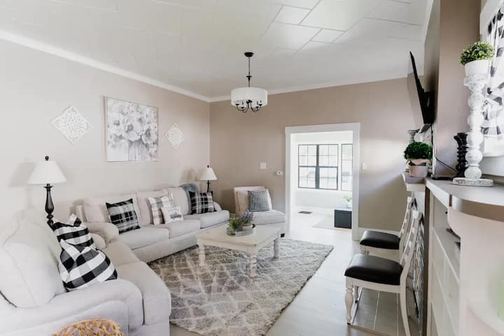 Modern Farmhouse -Historic Downtown Grand Junction - Grand Junction, CO