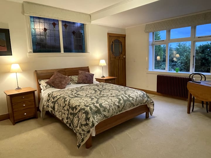 Large Luxury Private Room Close To The City. - Wellington