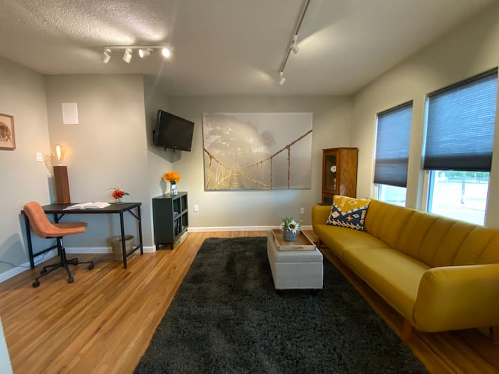 Modern Luxury Apartment In Historic Nob Hill/unm! - Albuquerque