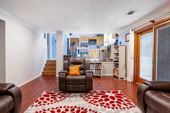 Laugh Eat Live Love In 4bd/3ba Share - Maryland