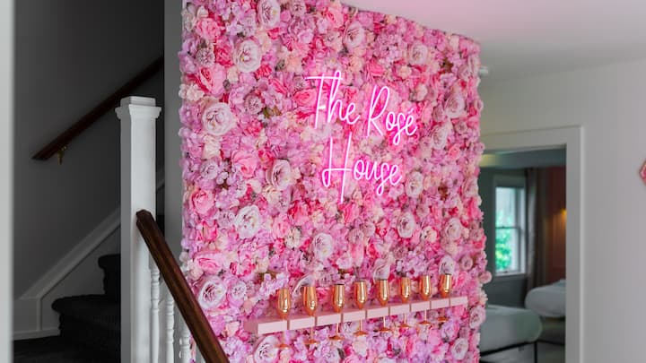 The Rosé House Notl - Glam Room - Old Town - Niagara-on-the-Lake