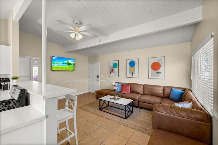 New 2 Bed Apartment Close To Downtown And Beach! - Santa Barbara, CA