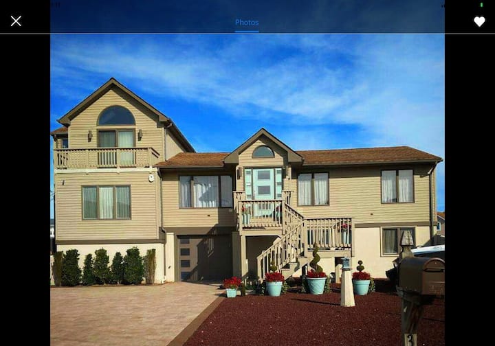 Mansion With Amazing View,heated Pool, Near Beach - Point Pleasant, NJ