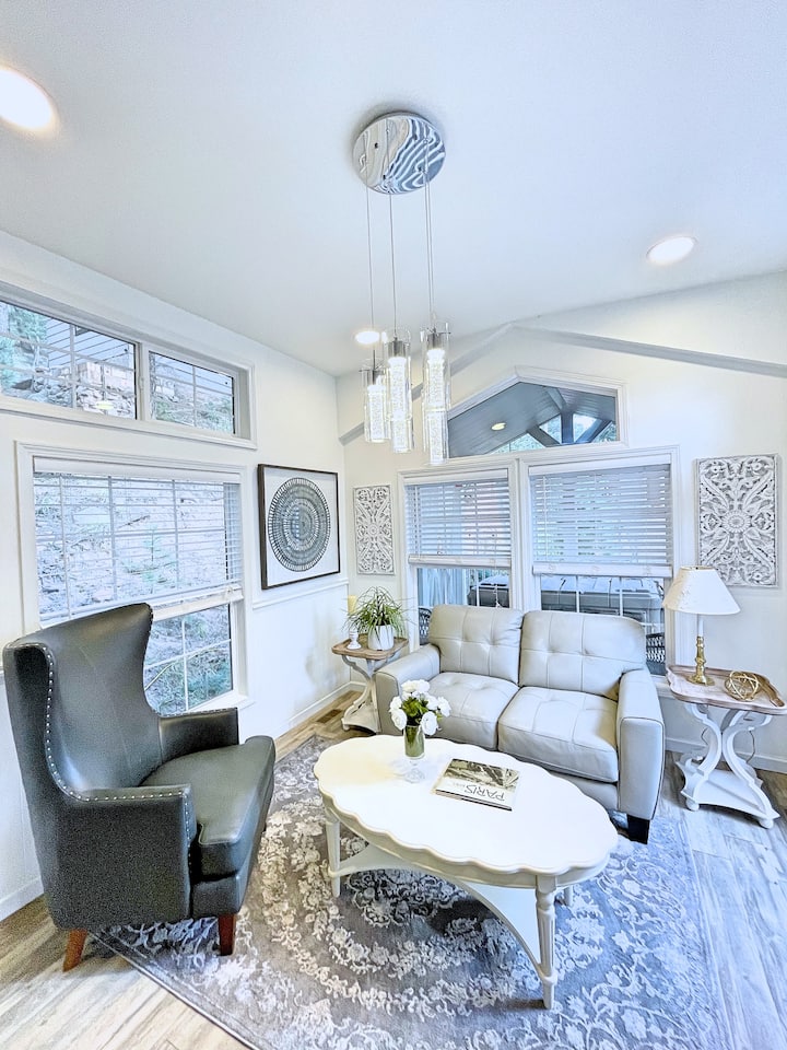 Charming Mountain Retreat With Private Hot Tub - Woodland Park, CO