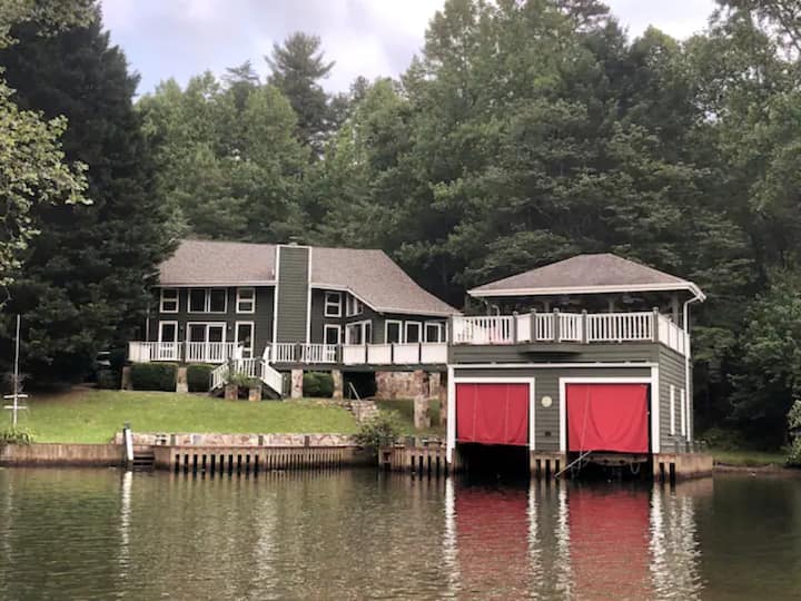 Lake Rabun Vacation Rentals & Homes - Georgia, United States | Airbnb