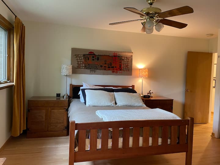 Artist House In Evanston - Evanston, IL