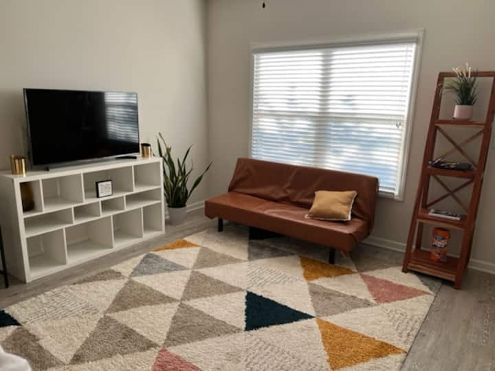 Athens Lovely 2br With Pool-homecoming Hideaway - Athens, GA