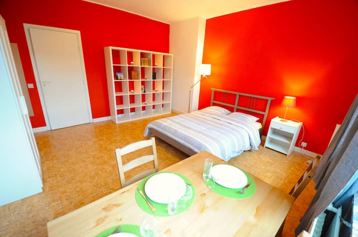 Bright Studio At 4th Level Next To Vub University - Aéroport de Bruxelles Zaventem (BRU)