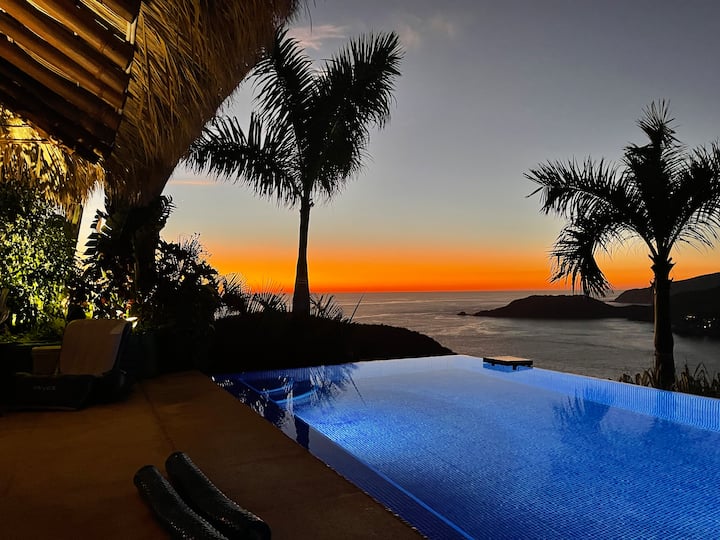 Zihuatanejo Villa In Cerró Del Vigia - Zihuatanejo