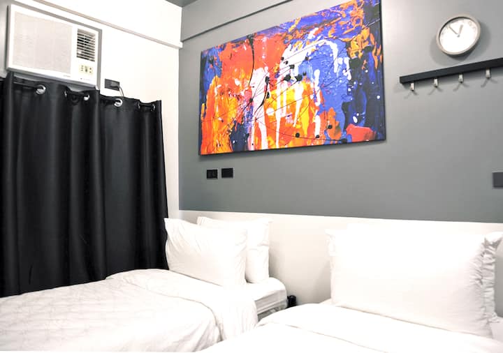 mySTAY Hotel BGC West - Deluxe Room Twin - Hotels for Rent in Makati ...