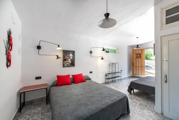 The Grey Room - Finca With Pool Near Malaga - Álora