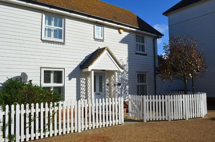 Camber Sands 3 Br Cottage, 5 Min Walk To The Beach - Camber Sands