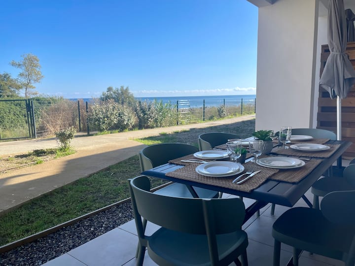 T3 "Les Pieds Dans L'eau", Piscine - Aléria