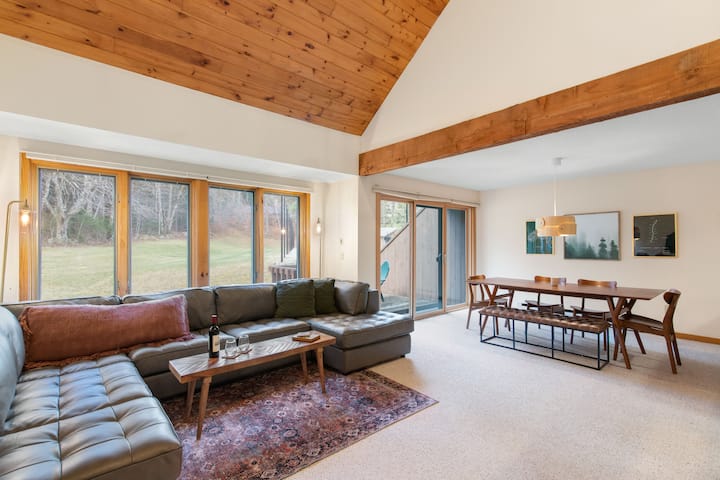 Shuttle To Stratton! Ski House Of Your Dreams - Jamaica, VT