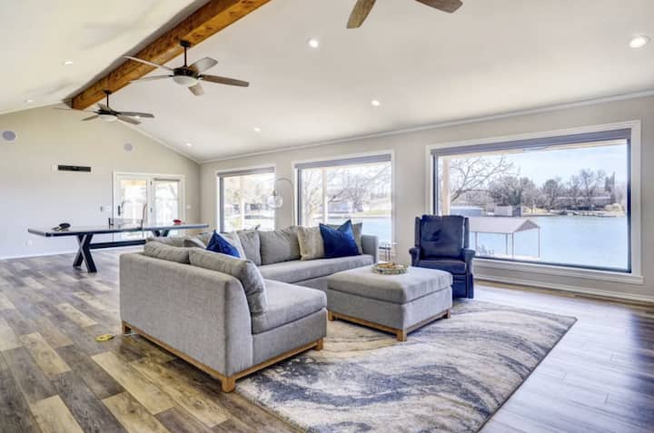 Gorgeous Lake Nasworthy Home With Views! - San Angelo, TX