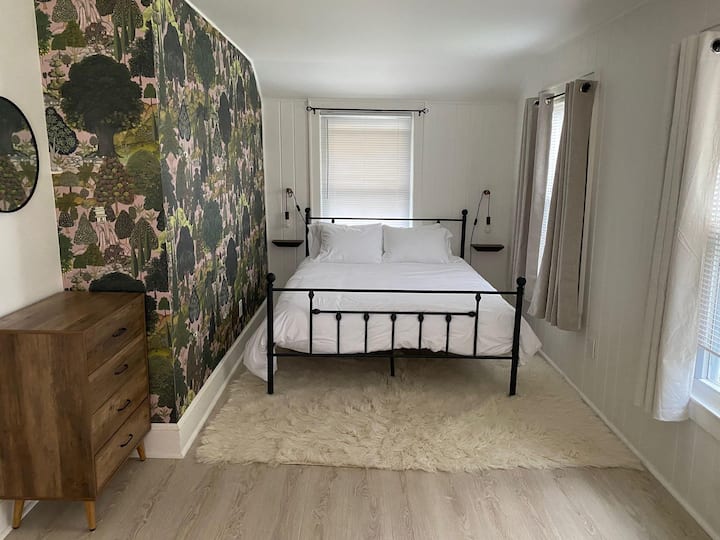 Newly Renovated Guest House In The Heart Of Beacon - Hudson Valley, NY