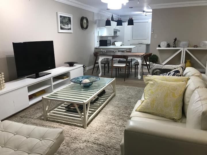 Lovely 4 Bedroom Holiday Villa With A Sea View - Dolphin Coast