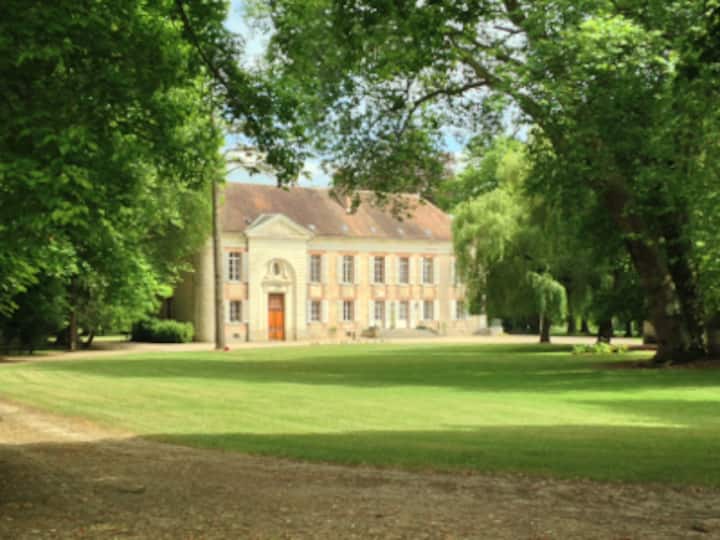Château 32 Personnes à 1h30 De Paris - Yonne