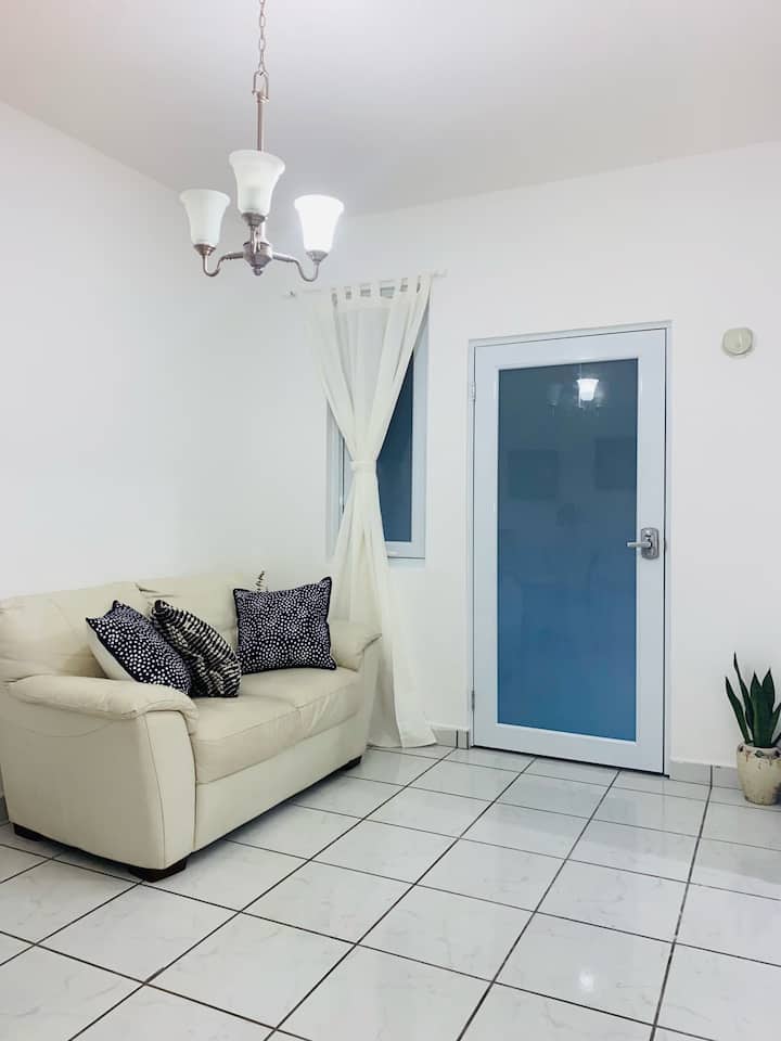 Santurce Apartment #1,wifi,a/c,netflix/smartlock - San Juan