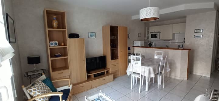 T2 + Cabine 45 M2 Centre Ville Tennis  Privé Wifi - Dinard