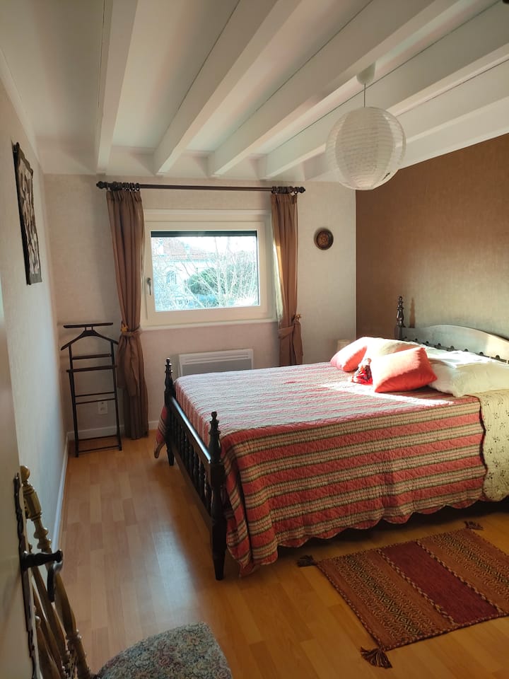 Agréable Chambre D'hôtes Avec Piscine - Brioude