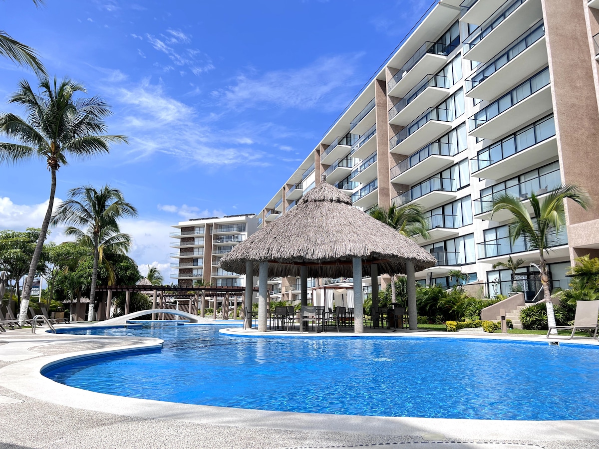 Luxury apartment in Acapulco Diamante, Altamar - Vacation homes for ...