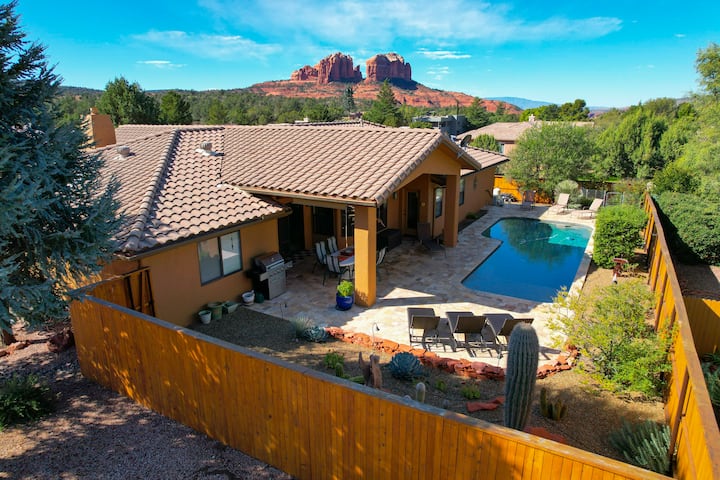 Indian Cliffs Getaway ~ 3 Bedroom With Pool - Sedona, AZ