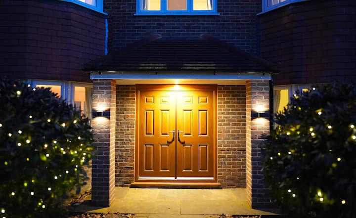 Dream Luxury Surrey Garden Haven - Guildford