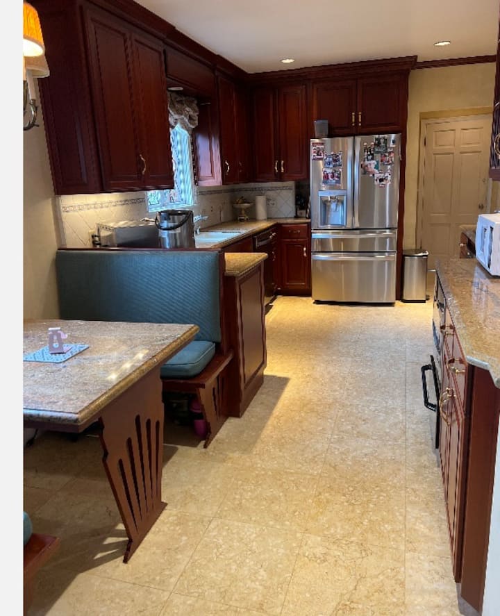 3 Queen Beds Large Room.family Special & Private - Pacifica, CA