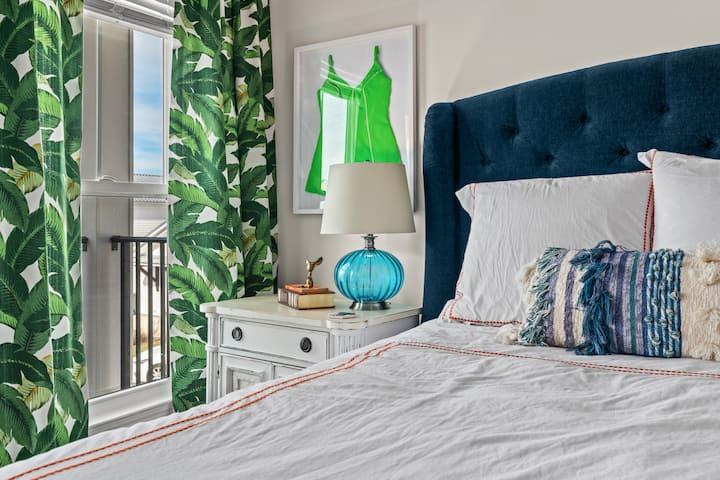 Shell Island Luxury Coastal Inspired 4-bedroom - Panama City