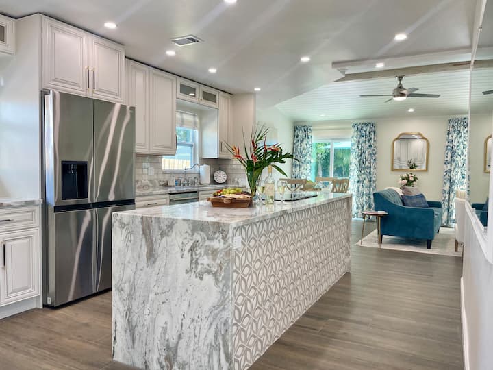 Luxe 4/2 Heat Pool Home-beaches, Roger Dean & Golf - Jupiter, FL