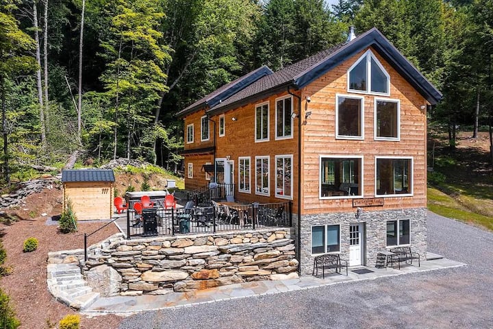 Mini Resort, Retreat, Hot Tub, Sauna, Gym, Groups - Vermont