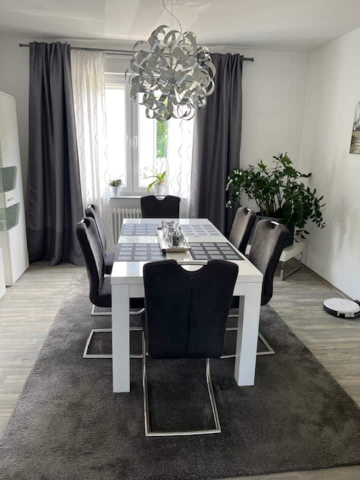 Premium Ferienwohnung Stilvoll Zentral 100 Qm Wlan - Homburg