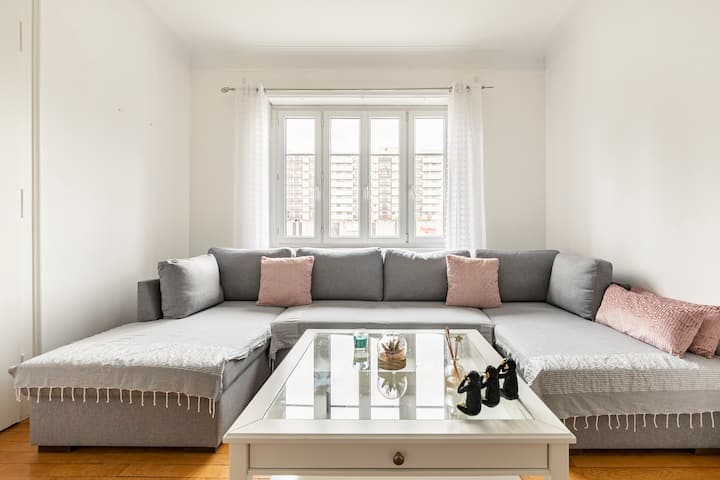 Strasbourg Appartement Idéalement Situé Et Meublé - Strassburg