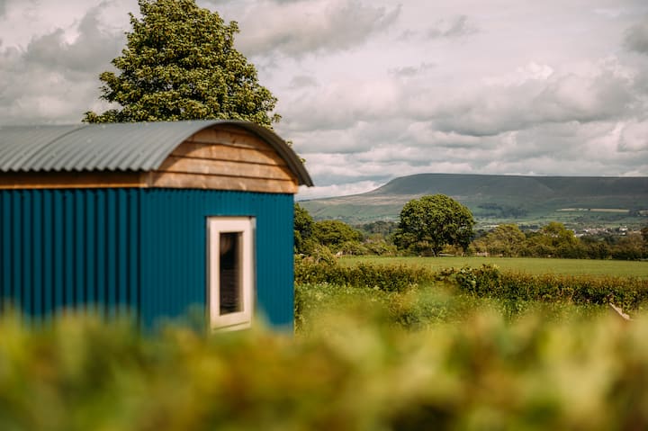 Super Snuggly Shepherd Hut With Amazing Views - Clitheroe