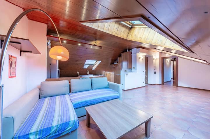 Appartamento Luminoso Con Open Space. - ミラノ