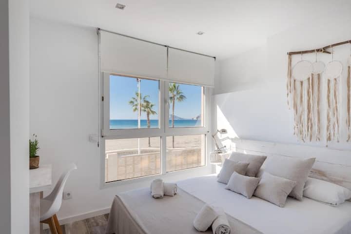 Apartamento Martí Con Vistas Al Mar Y Parking. - Calp