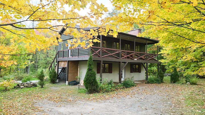 Adorable Chalet Rustique En Bois Rond - 3 Chambres - Mirabel