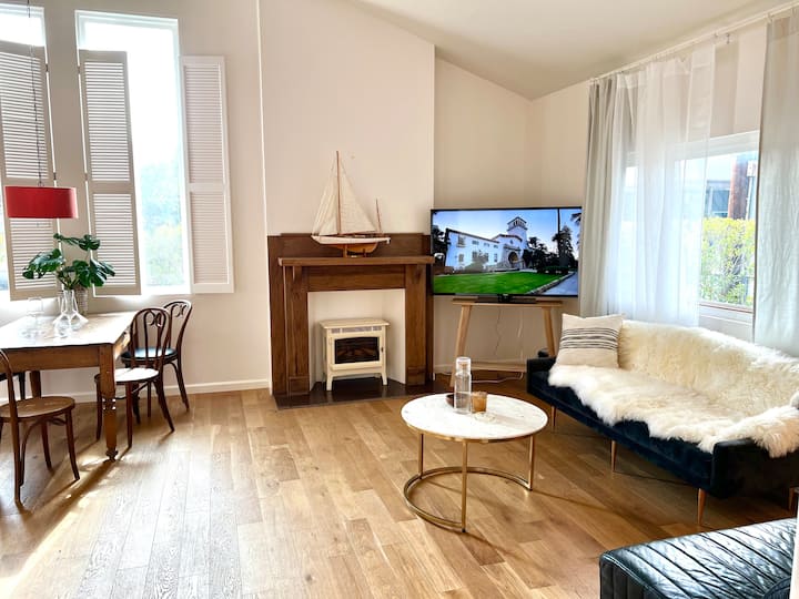 Upscale & Hip Home Downtown Two Bedroom - Santa Barbara, CA