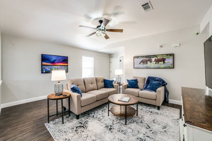 Cheerful 3 Bedroom With Hot Tub - Stillwater Ranch - San Antonio