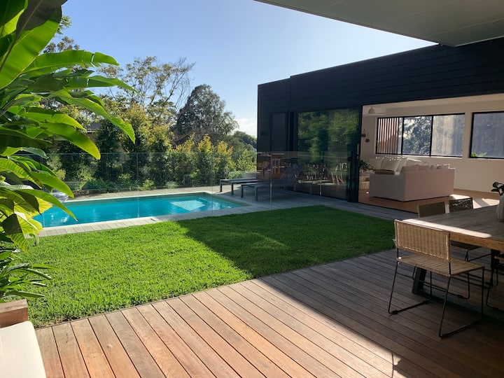 Family Friendly Beach Home With Pool & Games Room - Byron Bay