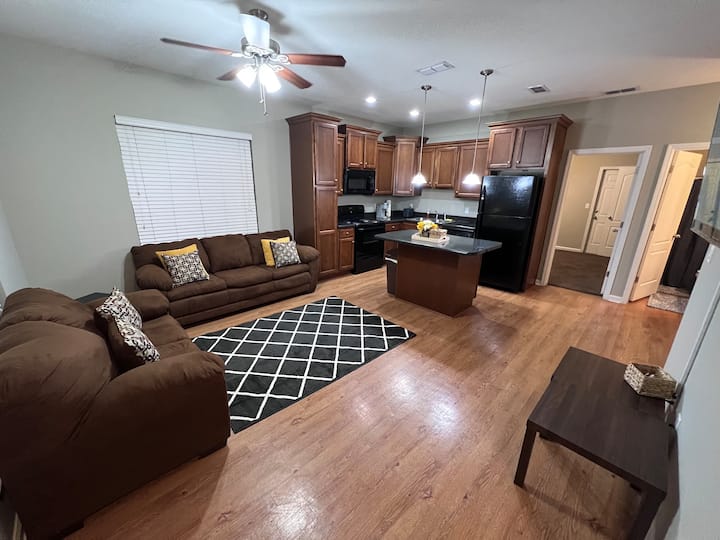 Clean 3bd/3br Near Fsu/famu - Tallahassee, FL