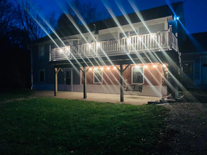 Eagles Nest Retreat In Ellicottville - Salamanca, NY