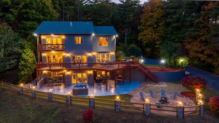 Pvt. Mtn Home W/views, Hottub, Steam Shower, 5beds - Murphy, NC