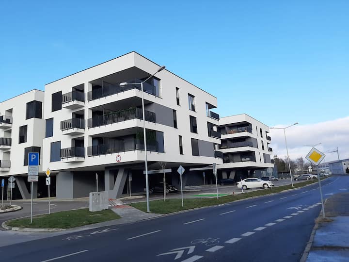 Apartment In Green Bay - Trenčín