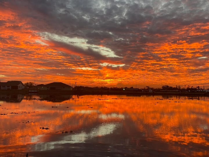 The Lakehouse Waterfront - Cape Coral, FL